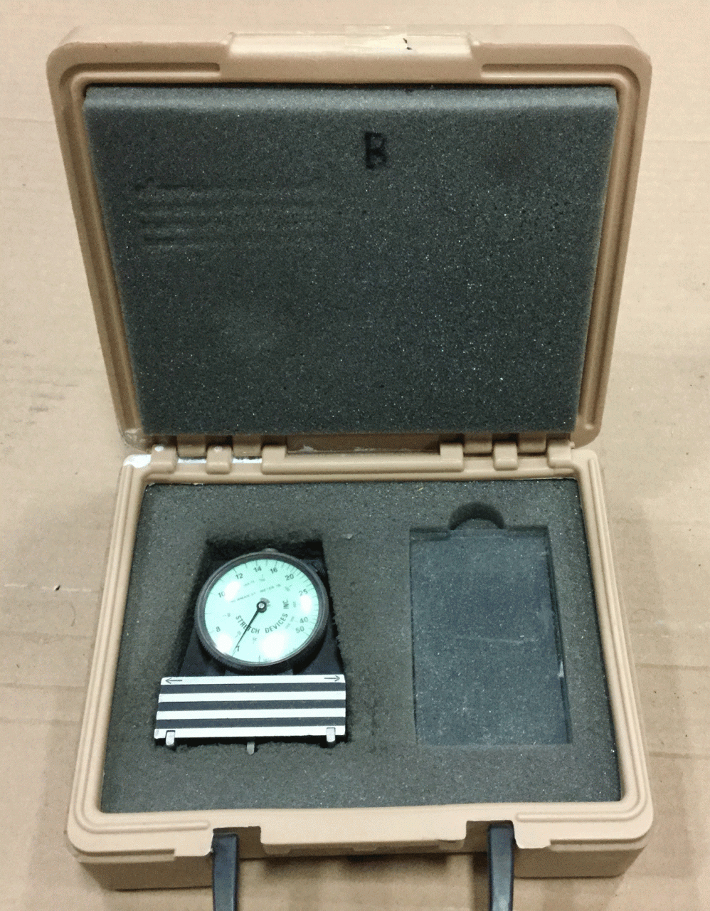 Lot #32: Newman Tension Meter Up to 50 Newton Meter #2 - WireBids